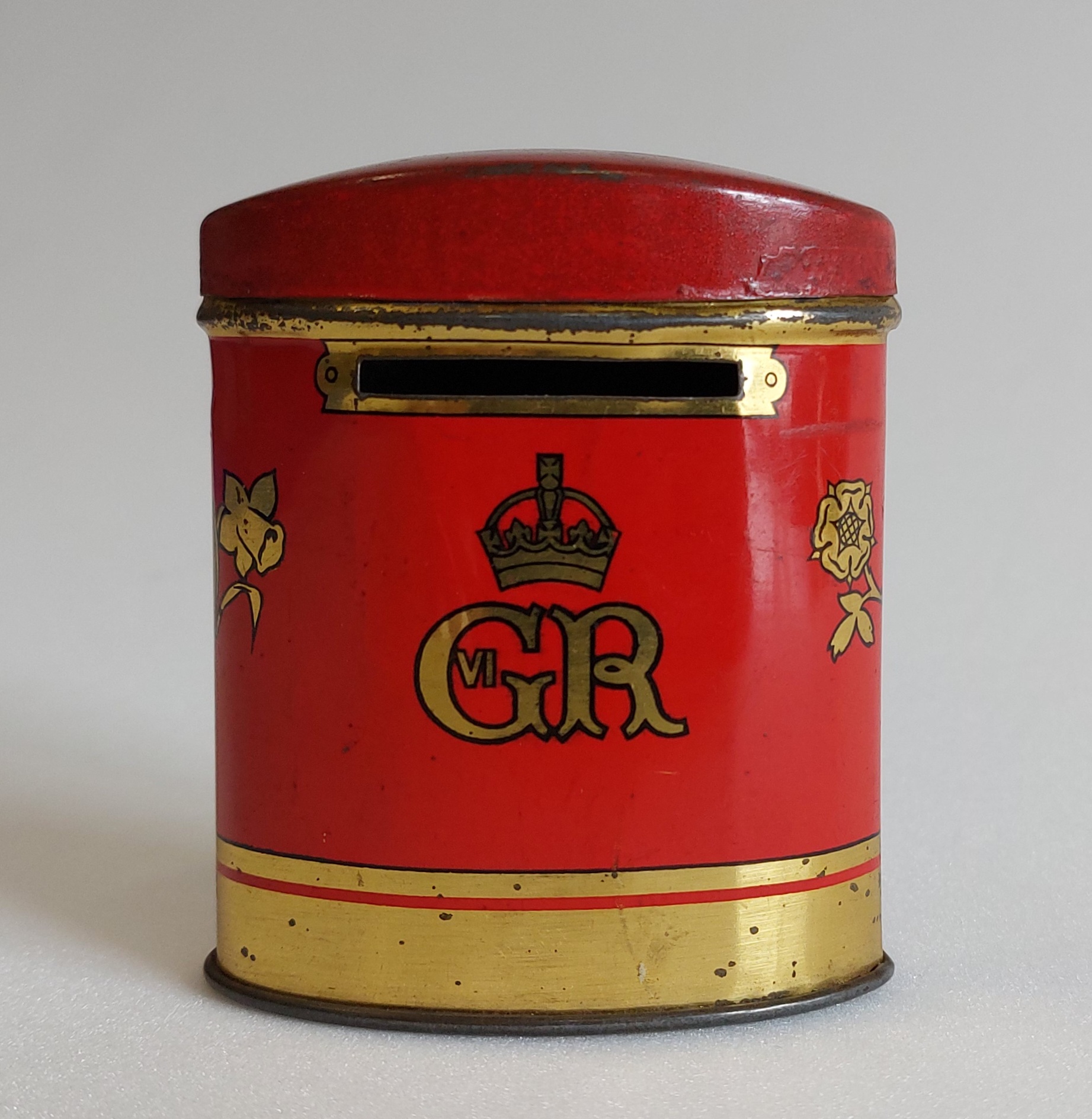 Keepers' Corner - Oxo money box - Discover Bucks